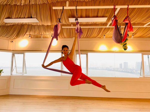 Yoga Bay - Aerial Yoga tại sao lôi cuốn tới vậy?